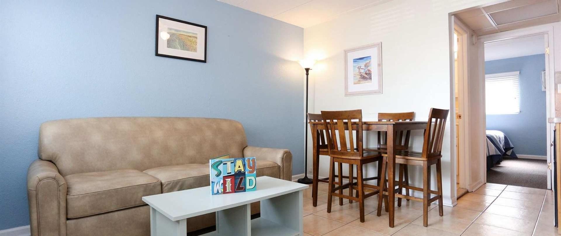 Esplanade Suites: A Sundance Vacations Resort | Motels in Wildwood