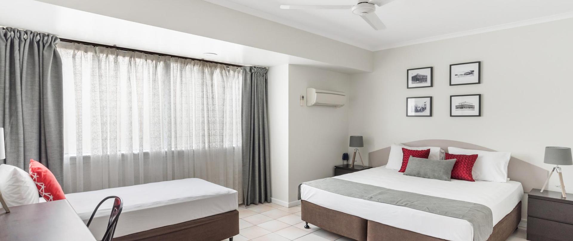 Hides Hotel |Cairns Hotel – Hides Hotel – Cairns – Australia